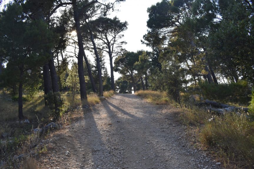 Nugal Beach – A praia mais linda da Riviera Makarska é nudista! - O ...