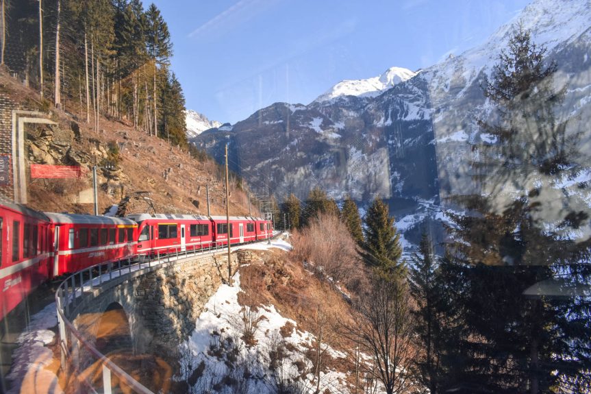 Bernina Express – Trem panorâmico de St. Moritz a Tirano - O mundo é ...